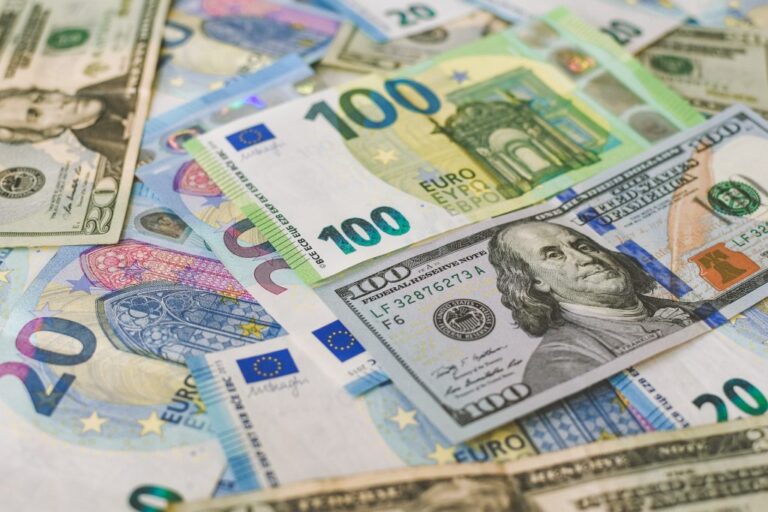G10 Currency Pairs: List, Meaning & Examples - Defcofx
